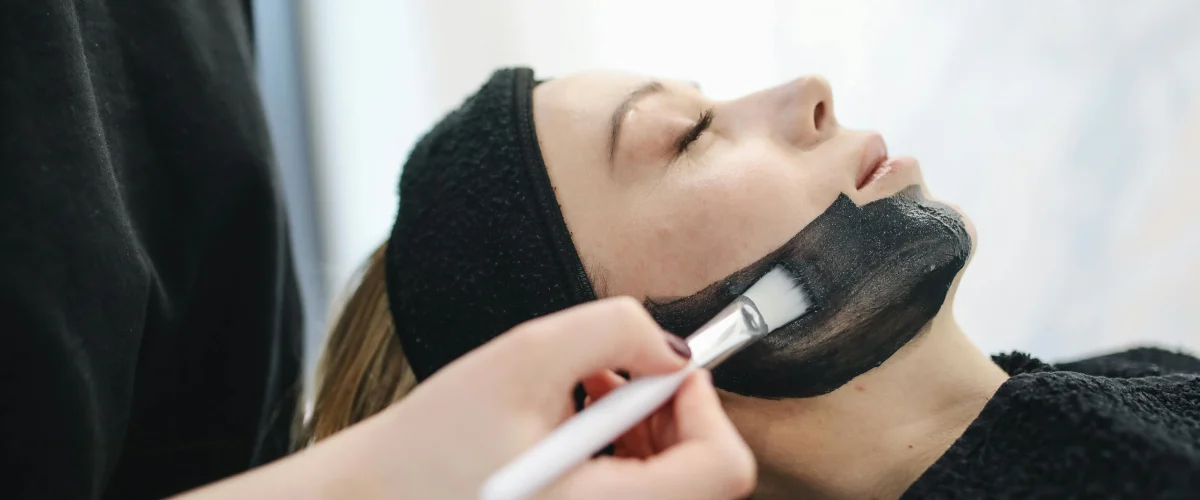 6 Best Charcoal Face Masks for Combination Skin: DIY Beauty Treatments ...