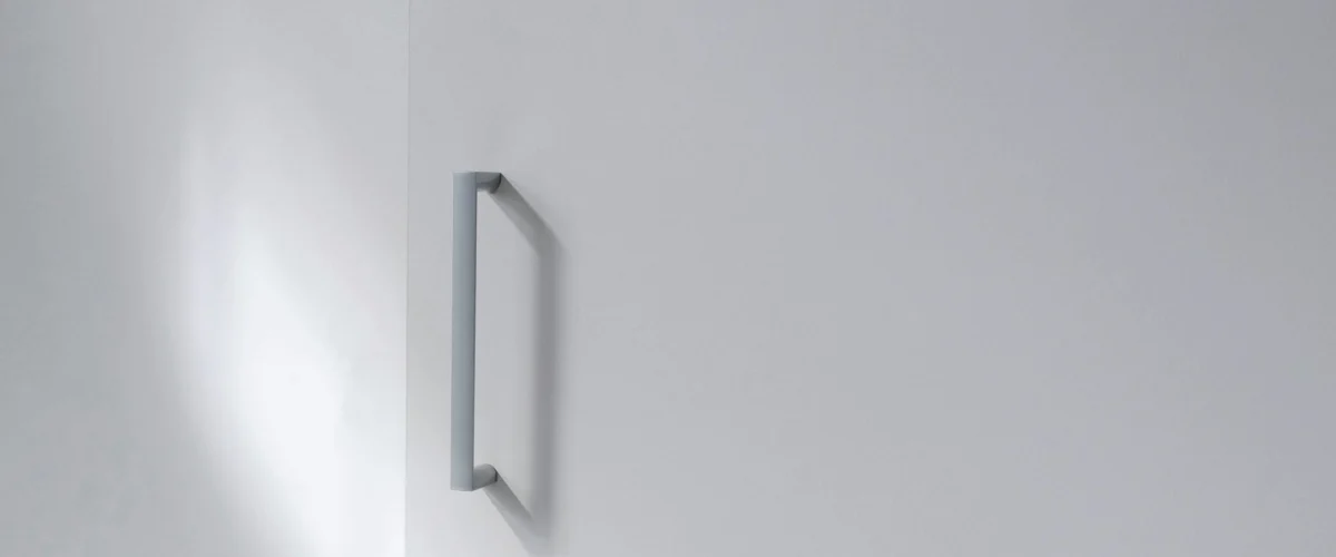 6 Essential Steps on How to Fix Loose Cabinet Handles - Muse Symphony