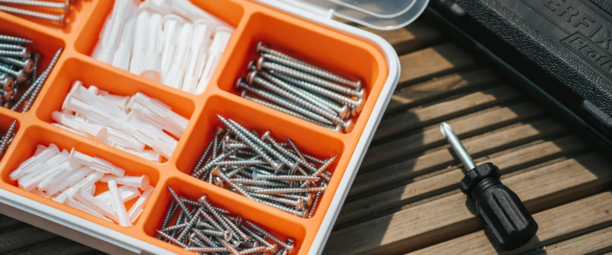 9 Steps to Fix Loose Hinge Screws with Dowels - Muse Symphony