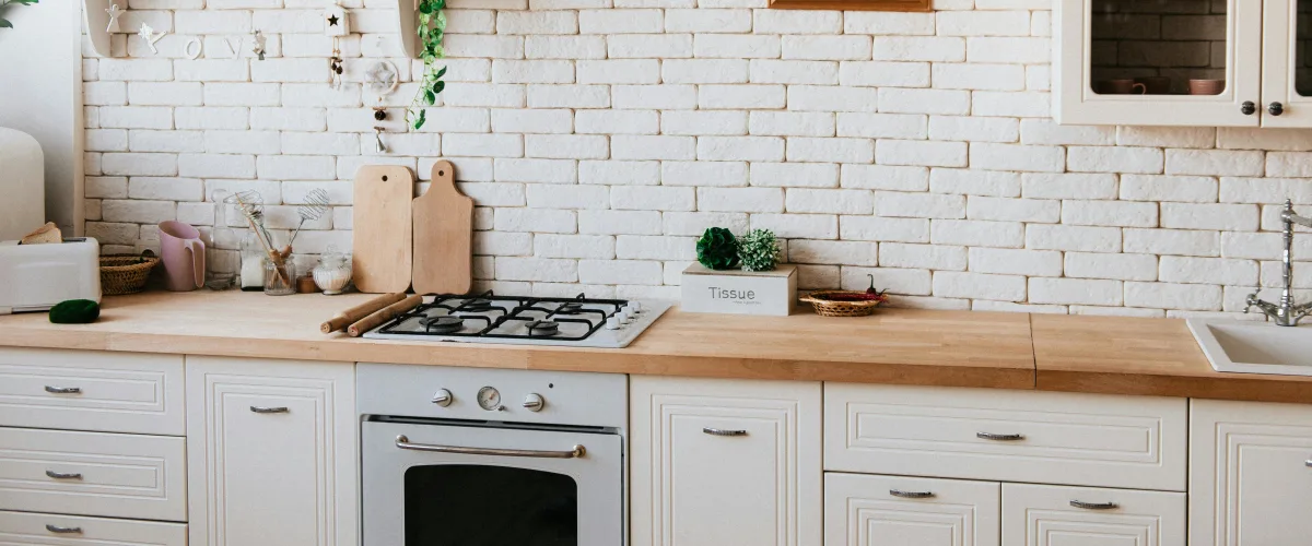 7 Advantages of Modern Kitchen Decor with Plants - Muse Symphony